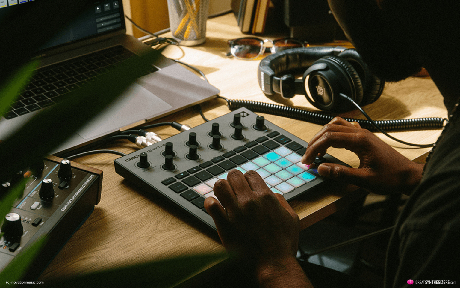 Novation Circuit Rhythm - a perfect performance tool? - GreatSynthesizers
